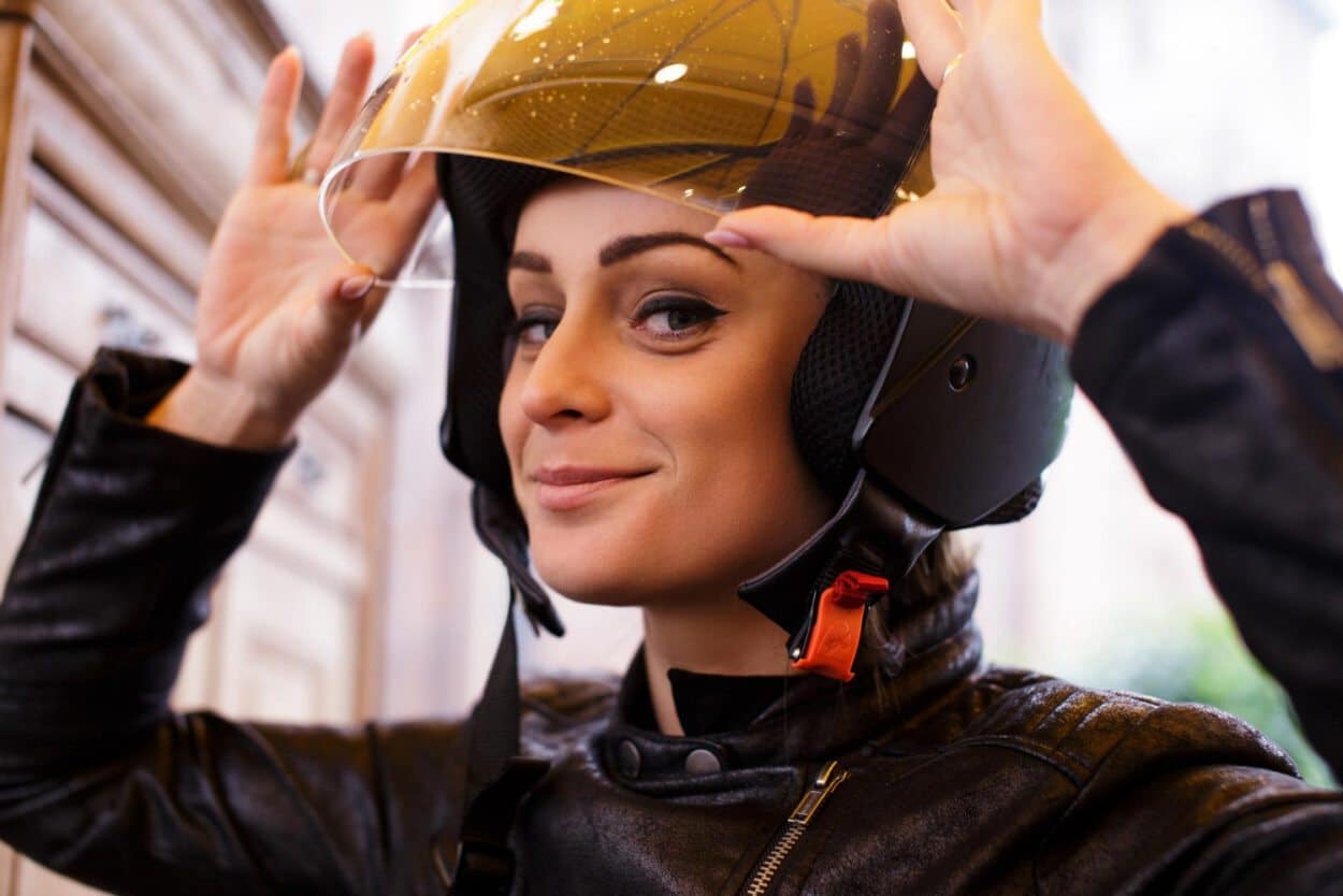 Como escolher o capacete ideal: guia para segurança e conforto - Trocaria